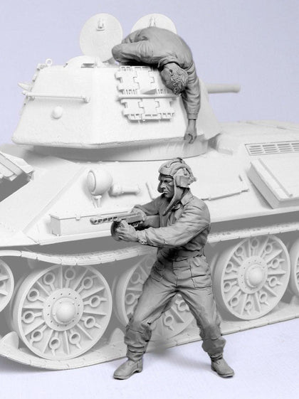 タンクモデル T-35114 1/35 ロシア 戦車兵 「脱出」 #2 1943-45 2体 – ホビーショップ パンツァーレーア